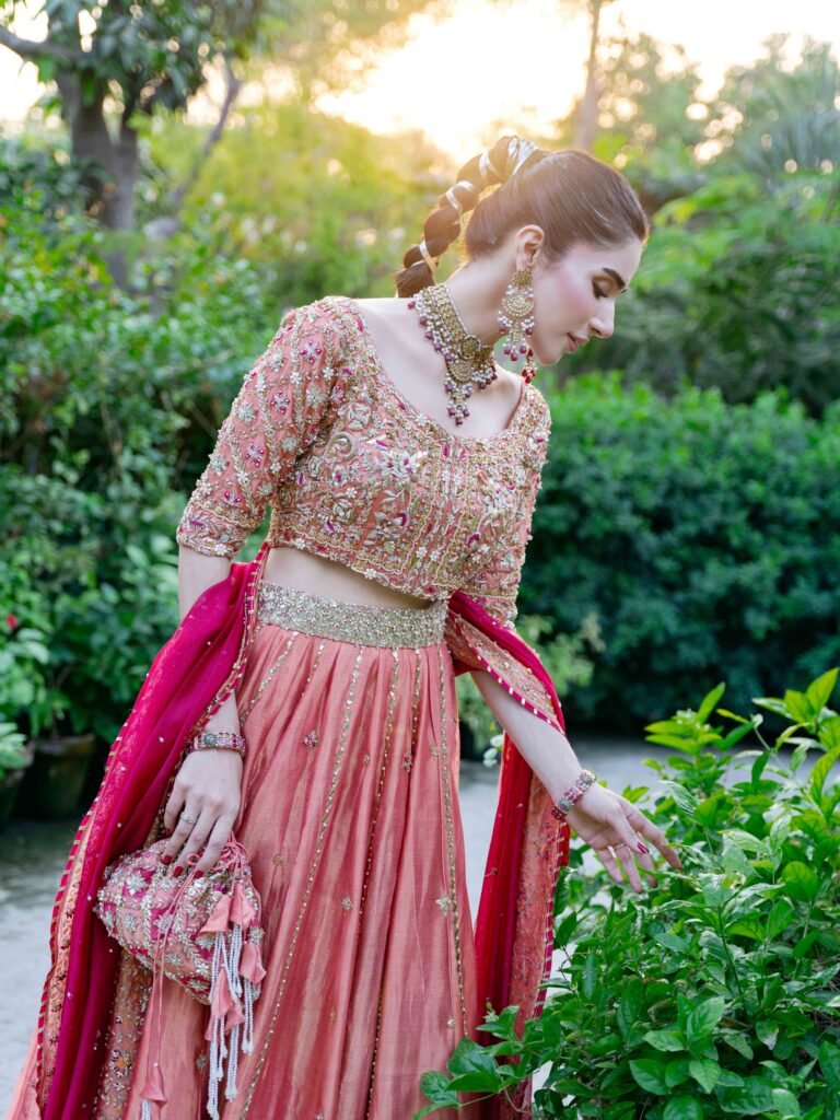 Mehr un Nisa – Moire by Asma